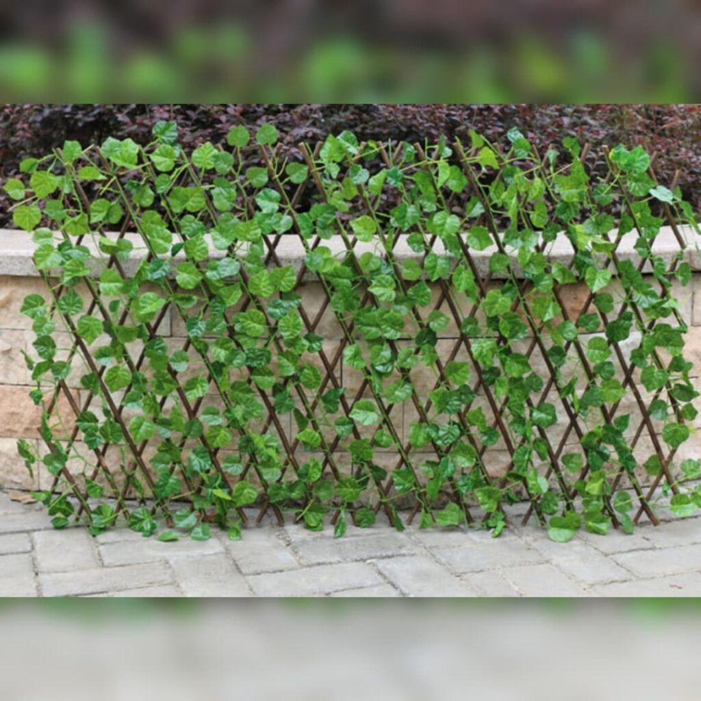 Expandable privacy fence with leaves – Rickys Home Interiors